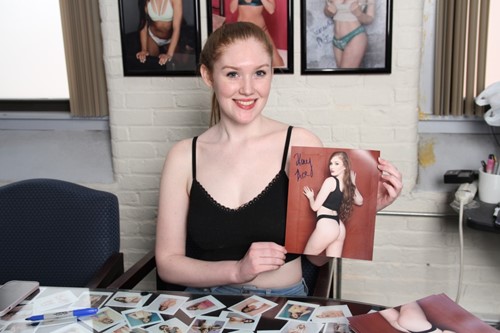 Kay Ace autograph, item MO31073